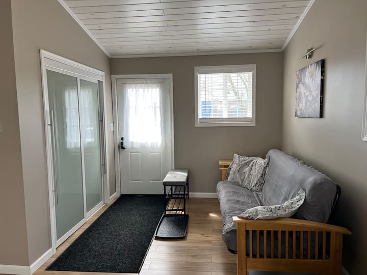 White Birch Corner - Bright & Clean Bungalow - Fort Frances