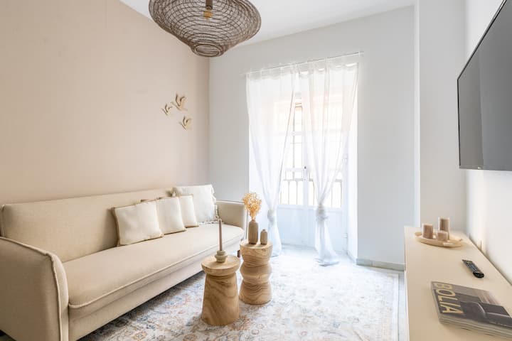 Bright 3-bedroom Apartment - Dos Hermanas