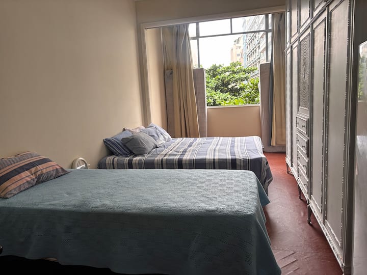 Kitnet Rústica Ao Lado Da Praia De Copacabana - Copacabana