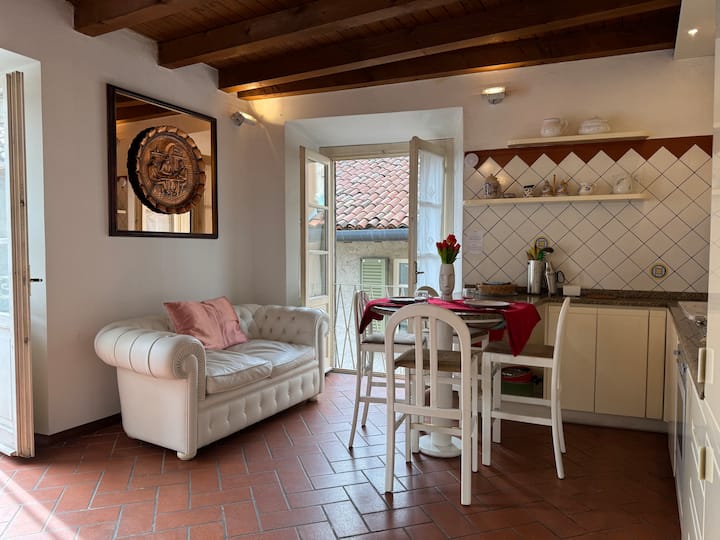 Nel Cuore Di Como · 5 Minuti A Piedi Dal Lago - Como