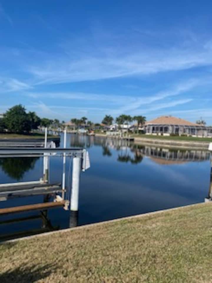 Waterfront Pgi Close To Airport - Punta Gorda, FL