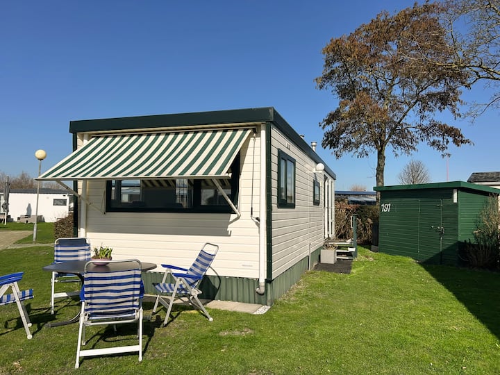 Stacaravan Vakantiepark De Paardekreek Veersemeer - Netherlands