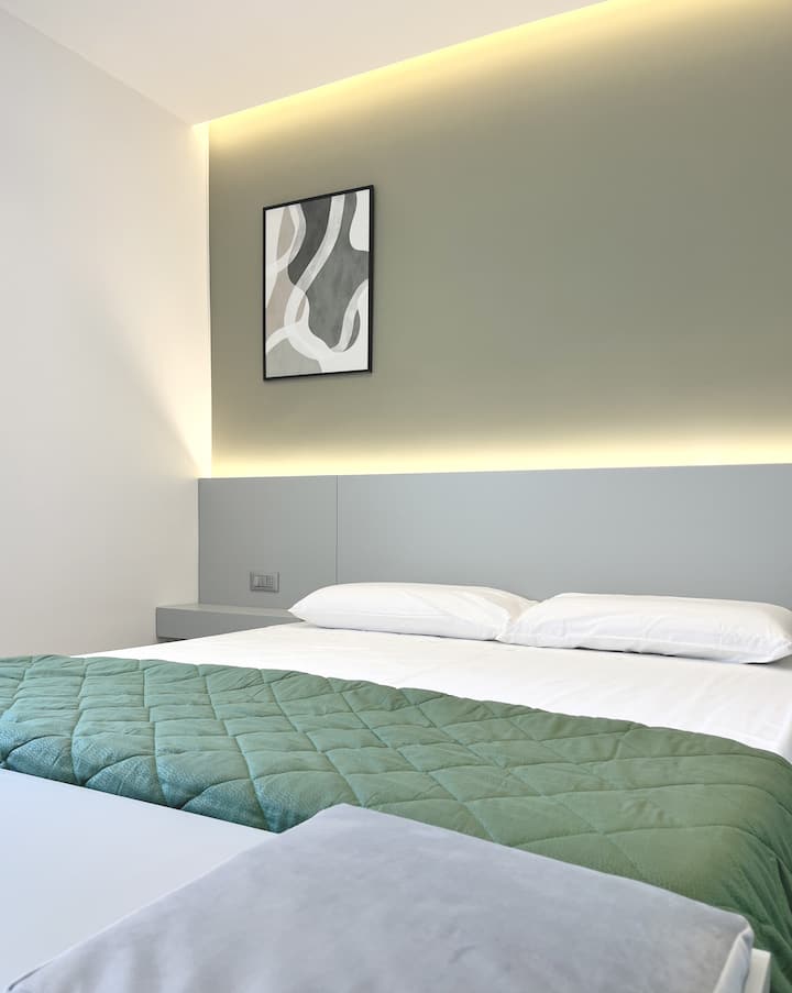 Ilux - Camera Matrimoniale Smeraldo - Crotone