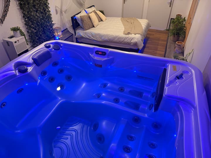 Le Bain Des Violettes - Dole