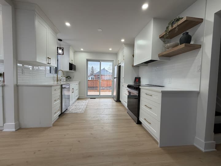 Seaway Valley Retreat - Cornwall, ON, Canada