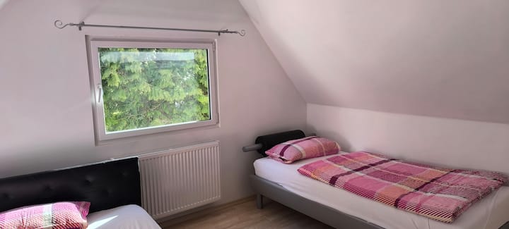 Ferienhaus 7 Gäste | 5 Min Playmobil | Parkplatz - Stein