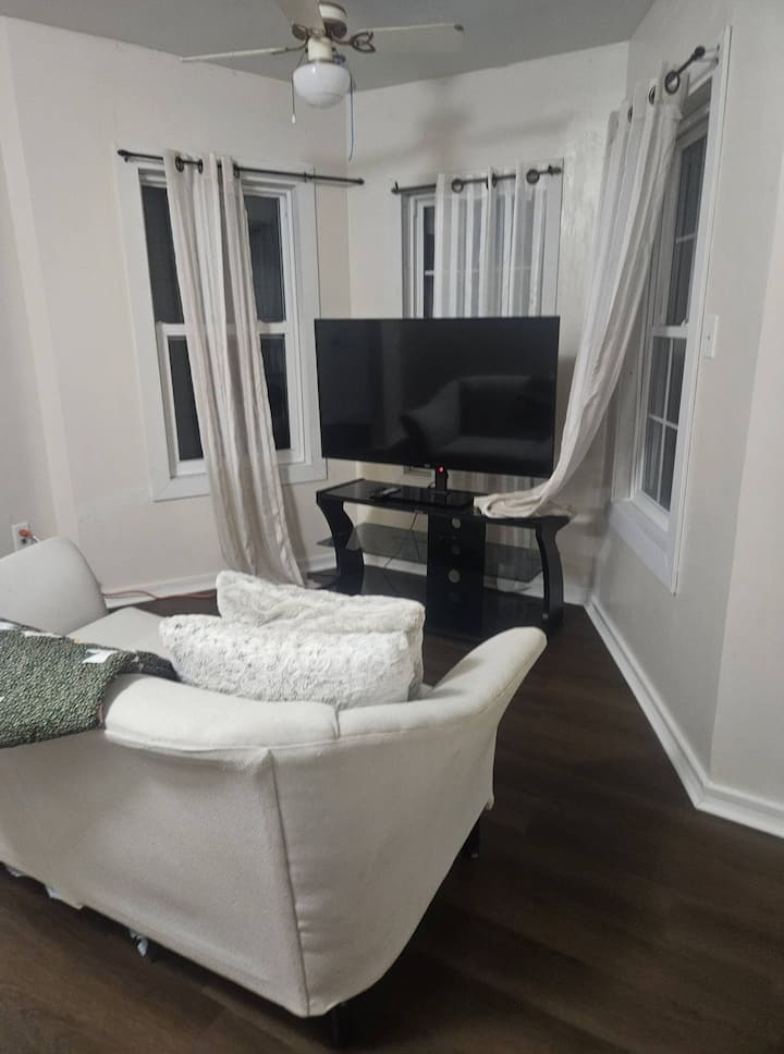 Whole House At North Sydney - Sidney