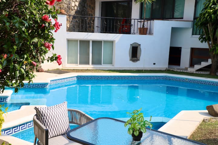 Suite Gardenia · Alberca Climatizada · Cuernavaca - Cuernavaca