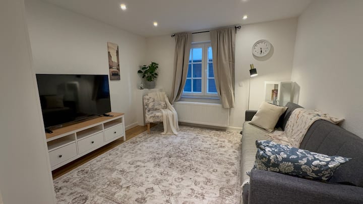 Cozy Stylish Apartment Close To The Rhein - Remagen