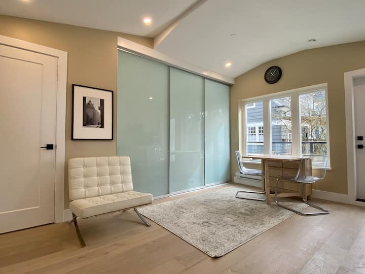 Peaceful And Modern Guest House - Vancouver