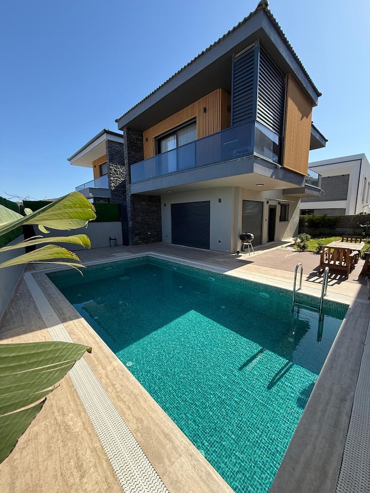 Altınkum Plajı Süper Lüks 0  Vip Villa - Çeşme