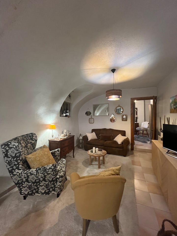 Petit Appartement Au Cœur Du Village De La Brigue - Tende