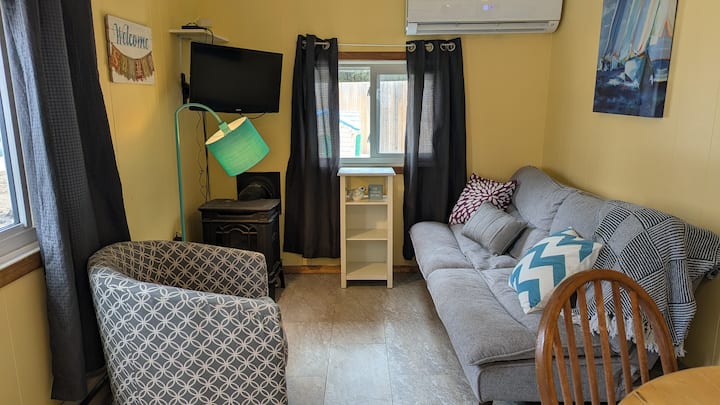 Backyard Cottage #4 - Southampton