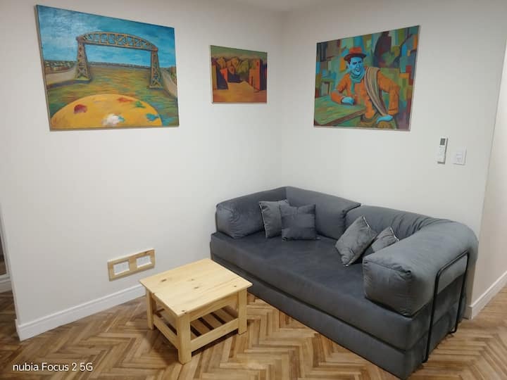 Departamento Cómodo Con Excelente Ubicación - Argentinien