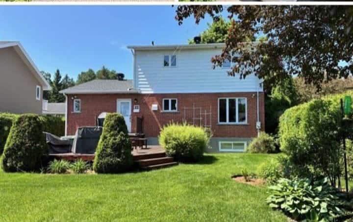 Maison Dans Un Quartier Au Calme Proche Du Fjord - Saguenay