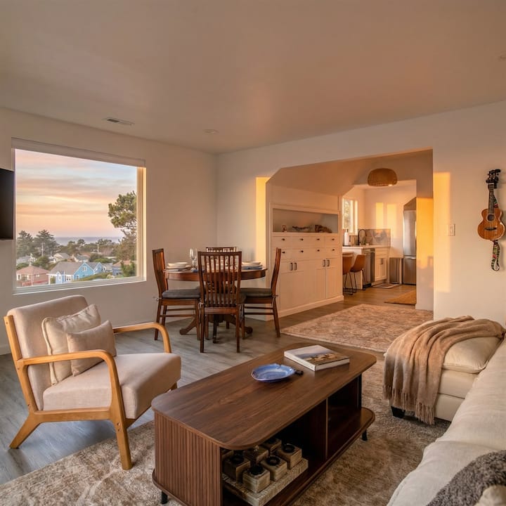 High Tide Oceanview Retreat – 2br/1ba Dog Friendly - リンカーン・シティ, OR