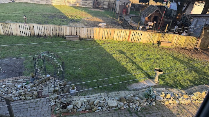 Rustic Farm Rv - Maple Ridge