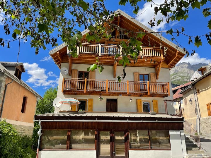 Appartement à La Montagne «&nbsp;Le Daluis&nbsp;» - Auron