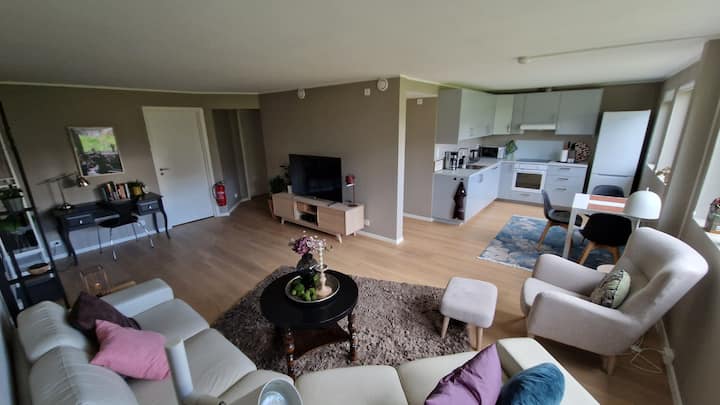 Lys Leilighet I Nytt Hus - Stavanger