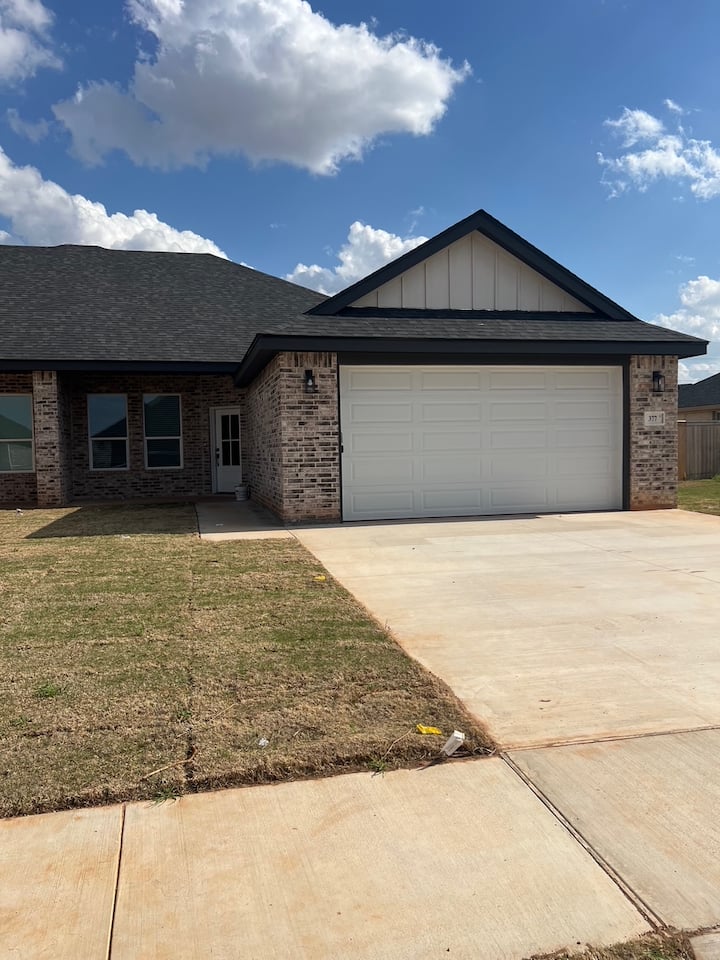 The Abilene Workstay 1 | 3br Corporate Duplex - Abilene, TX