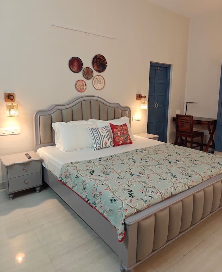 Pvt Earthy
2br Homestay | Center Of Chd | Sec 27 - チャンディーガル