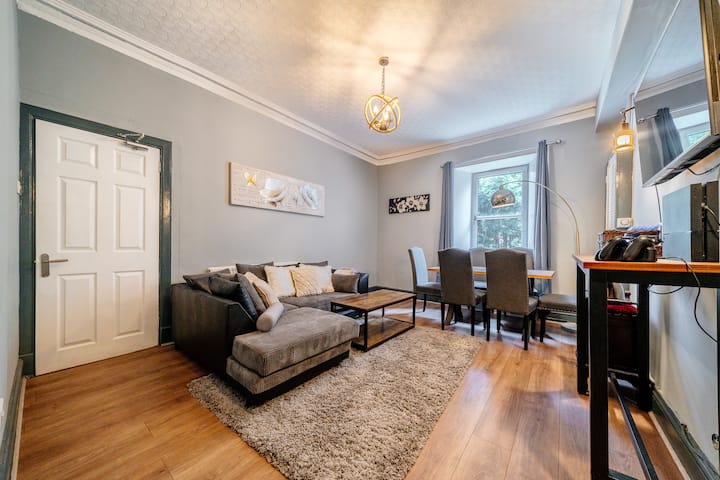 Bonnie Clan Gathering • Sleep 9, 6 Beds, Centre! - Edinburgh