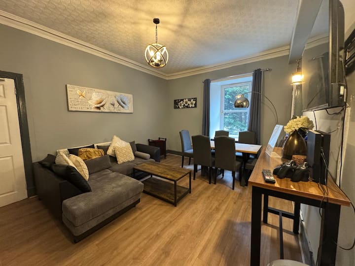 Bonnie Clan Gathering • Sleep 9, 6 Beds, Centre! - Edinburgh