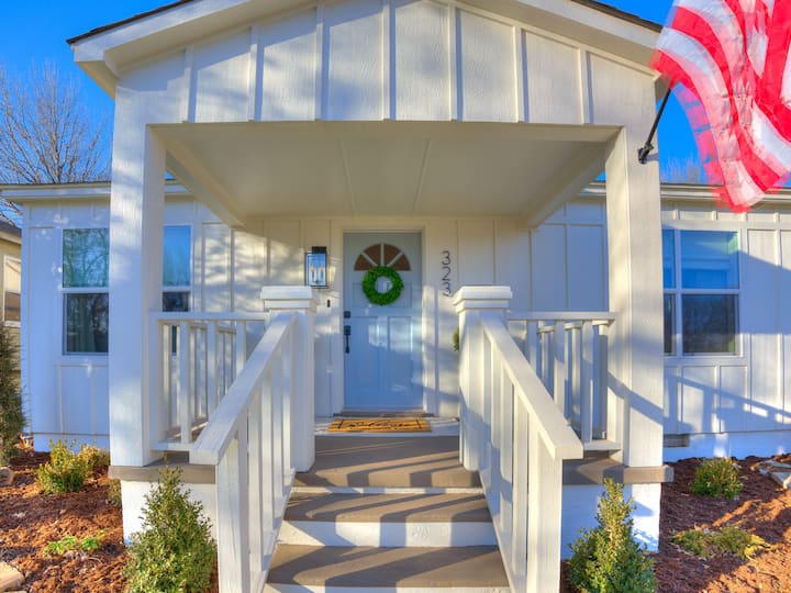 Benton Place - Cottage. Wi-fi. Sleeps 4. Garage. - Edmond, OK