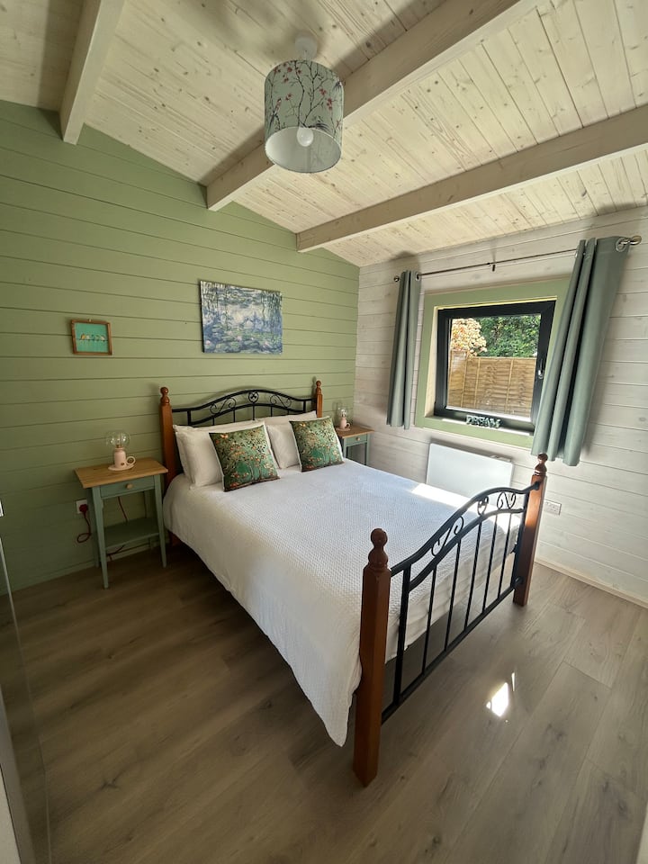 One Bedroom Home With Garden 5 Mins From Airport - Aéroport de Dublin (DUB)