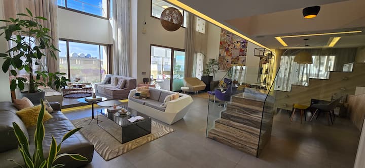 Luxury 2-storey Family Space Around Beirut - Beirut