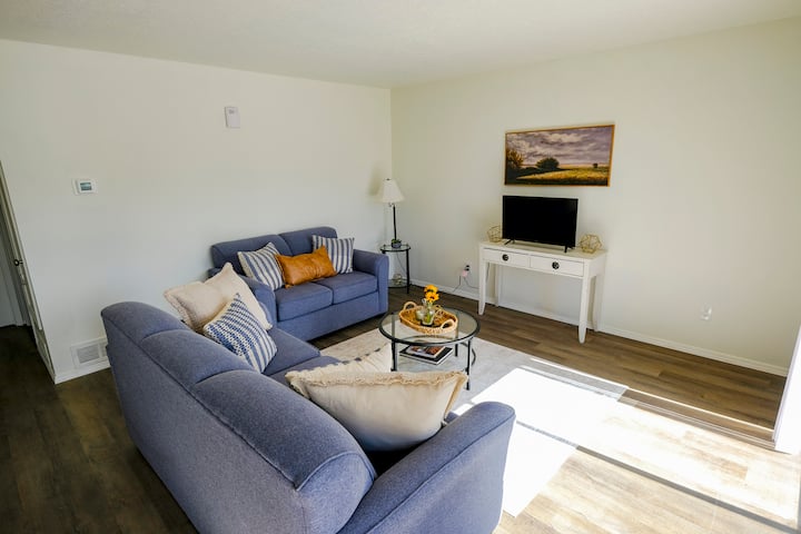 Cozy 1br Near Hospitals + Wifi + Parking - Albuquerque, NM