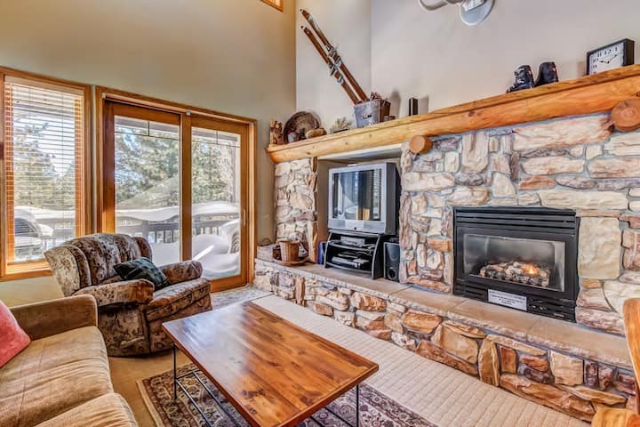 Roomy 3br Mountainview | Balcony - Mammoth Mountain, CA