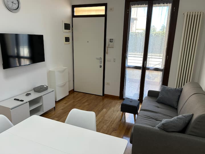 Forli Romagna Apartment - Parking - Self Check-in - Forli