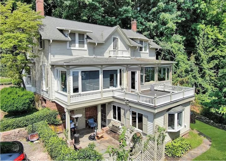 Charming Home Overlooking Hudson River - Nyack, NY