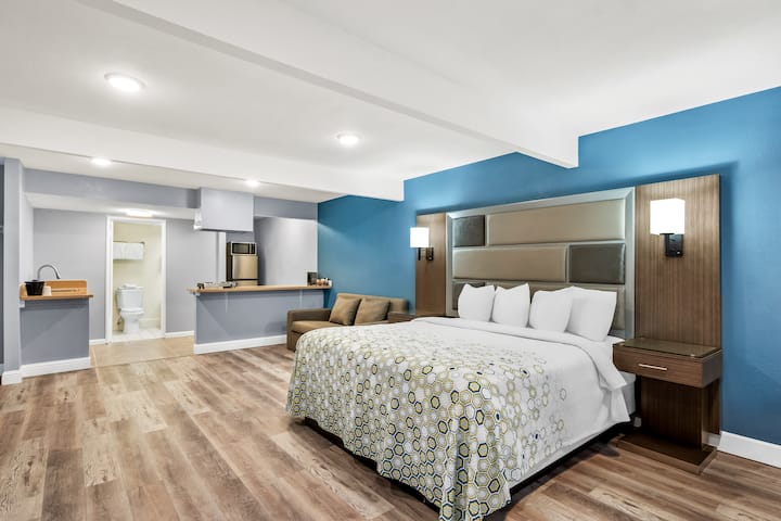 Hometowne Studios - Bonanza - Yuba City, CA