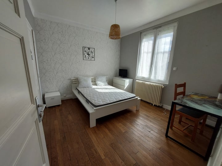 Hebergement 2 Chambres Et Salon Dans Maison - ibis budget Brive La Gaillarde