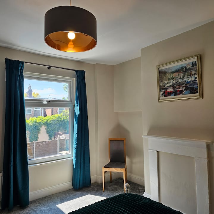 A Quiet Room For Professionals Near Train Station - Macclesfield