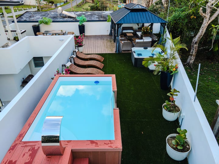 Home With Rooftop Pool & Jacuzzi In San Sebastian - Lares