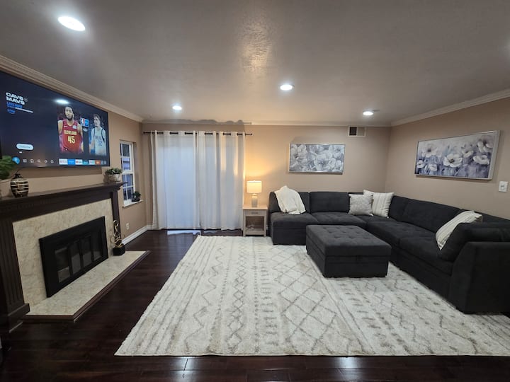 Pomeroy Estate | Spacious 4br • Near Apple+nvidia - Santa Clara, CA