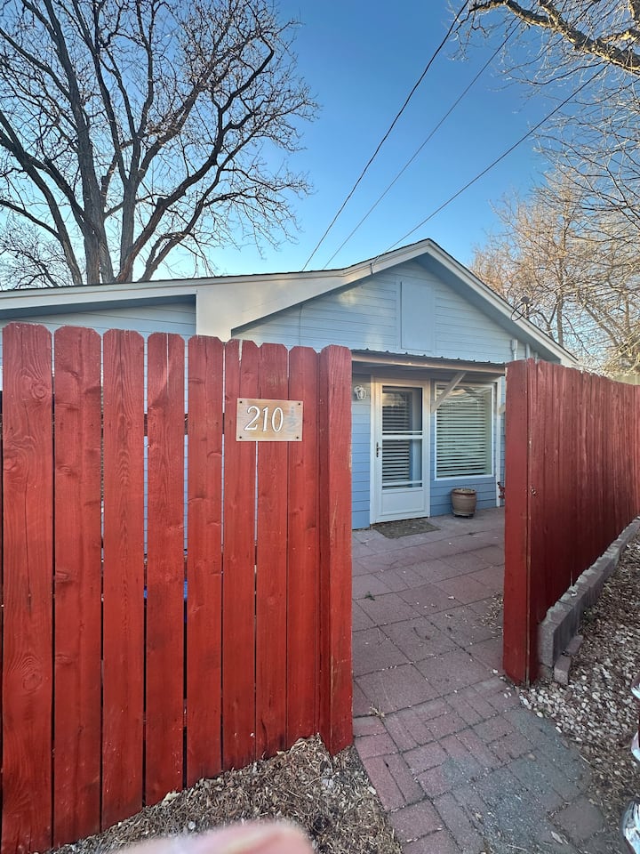 Alleyhouse Stays | Walk To Breweries & Downtown - Longmont, CO