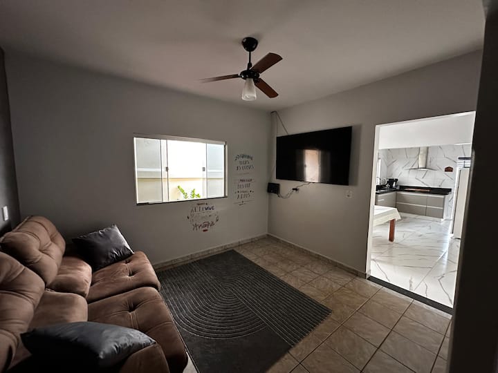 Casa Com 2 Quartos Mais 1 Suíte E áRea Gourmet - Rio Verde