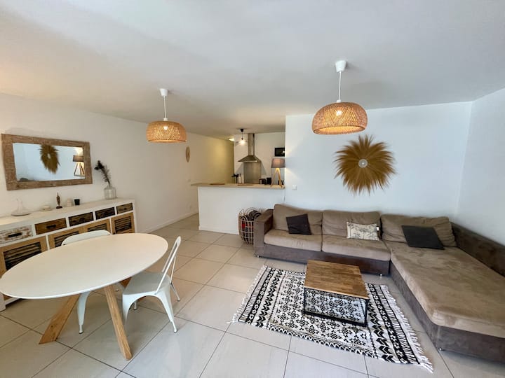 Grand F2 - Vallée Des Colons - Nouméa