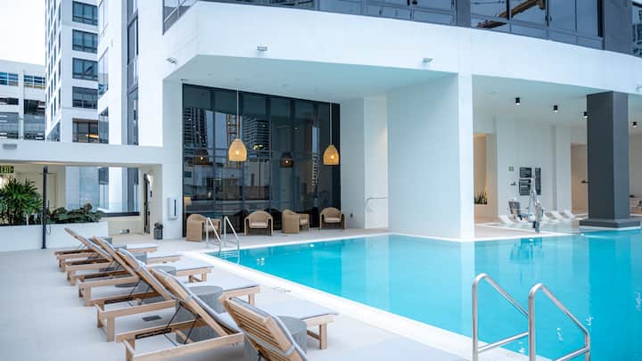 Modern 2br/2ba #19 Free Parking Bay & City View - Miami