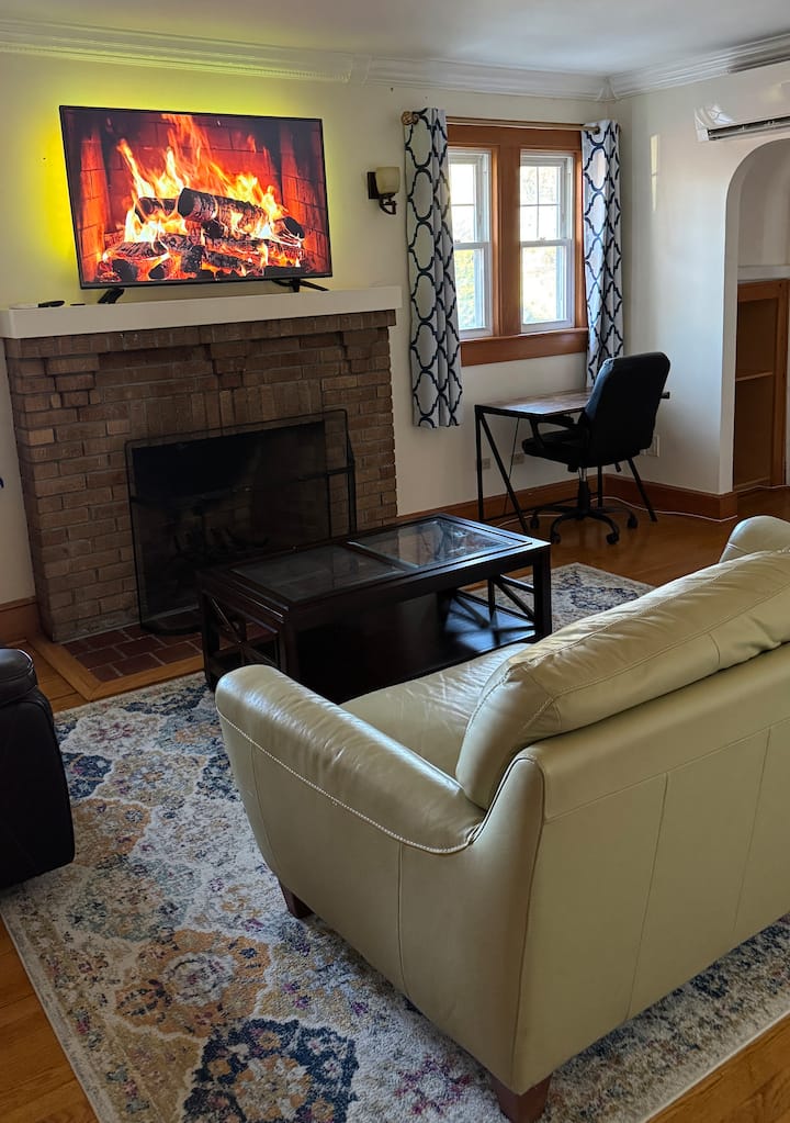 Cozy Modern Apartment - Nouvelle-Rochelle, NY
