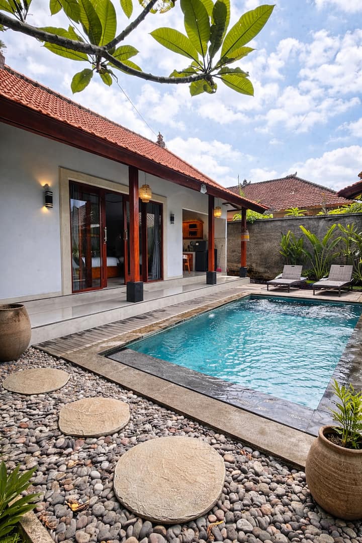 Molog Villa 1 Bed Room, Private Pool And Bathub - Indonésie