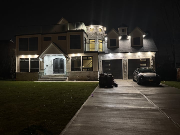 Luxury Estate W/ Pool & Hot Tub, 2 Blocks To Beach - Long Branch, NJ