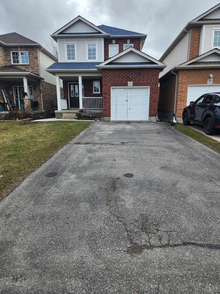 One Bedroom Basement Apartment - Oshawa