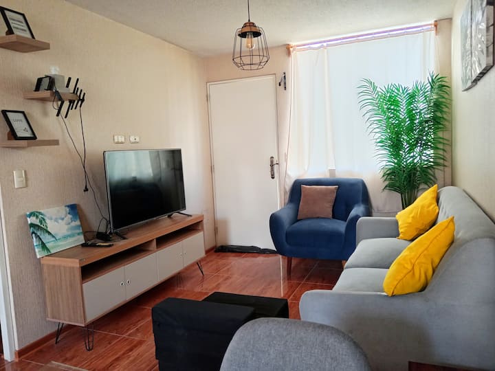 Casa Familiar Amoblada Con Dos Habitaciones. - Santiago