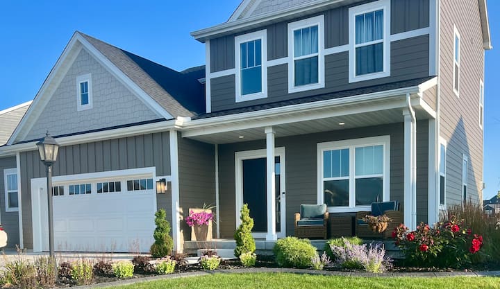 Home In Oconomowoc! - Oconomowoc, WI