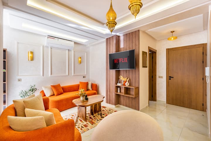 Modern 2br W/ Balcony In Gueliz– Walk To Majorelle - Marrakesh